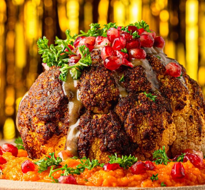 Gebackener Blumenkohl mit Tahin-Dressing | Veggies First