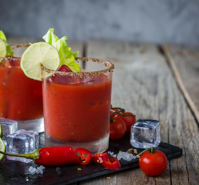 Cocktail piccante di pomodoro (non alcolico) | Veggies First